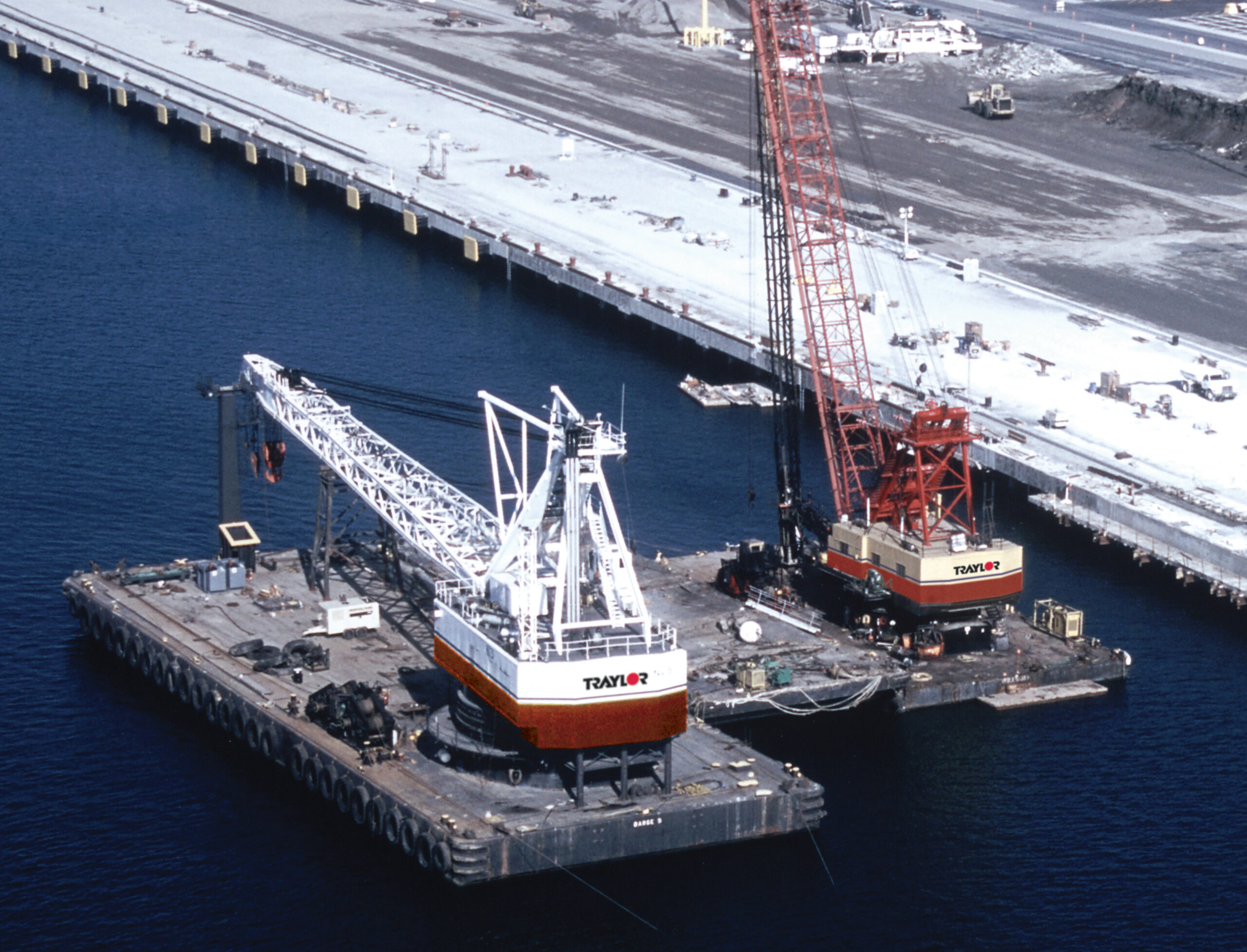 Pier 400 Wharf, Phases 1 and 2 - Traylor Bros., Inc.