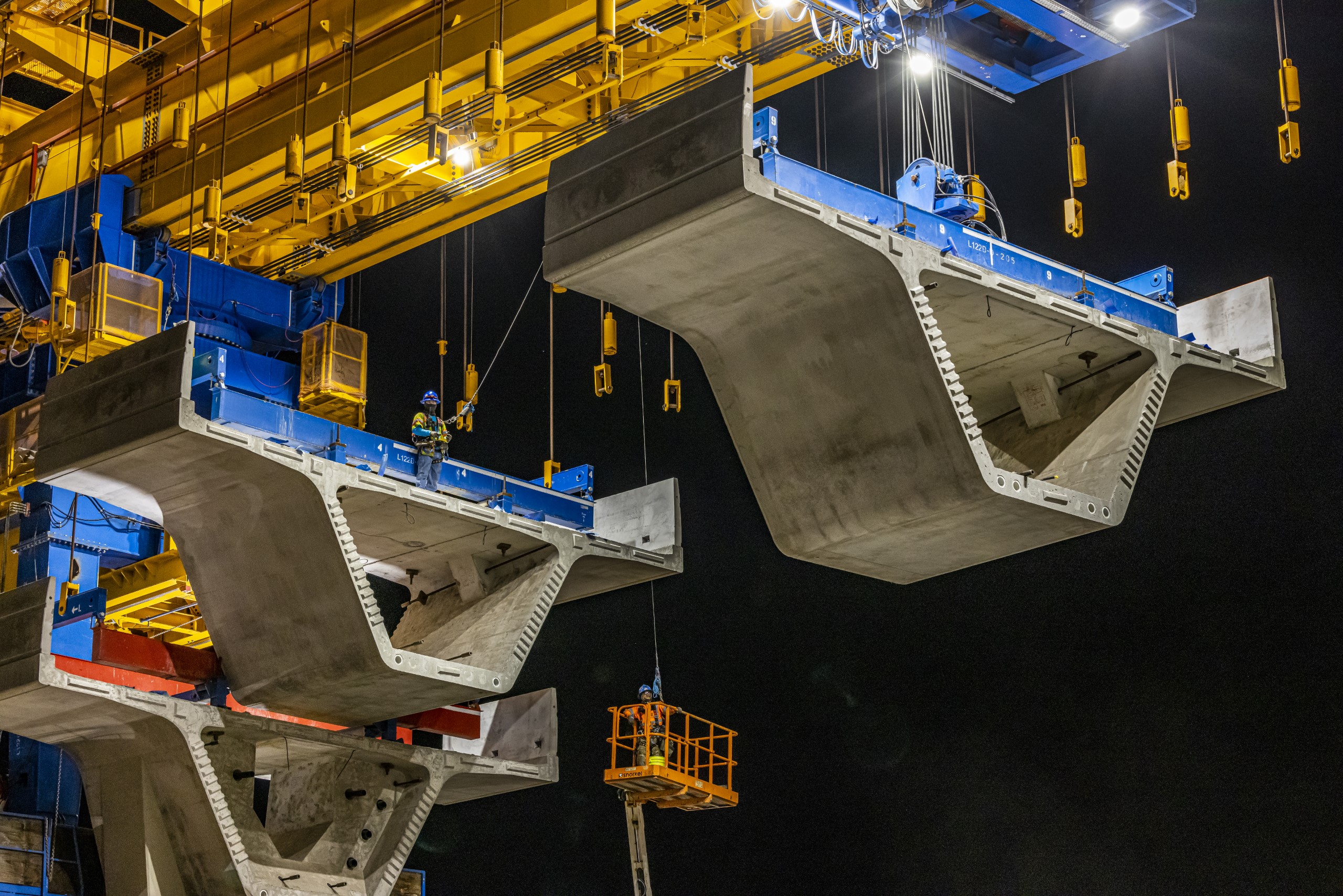 Airport Guideway and Stations Design-Build Contract - Traylor Bros., Inc.