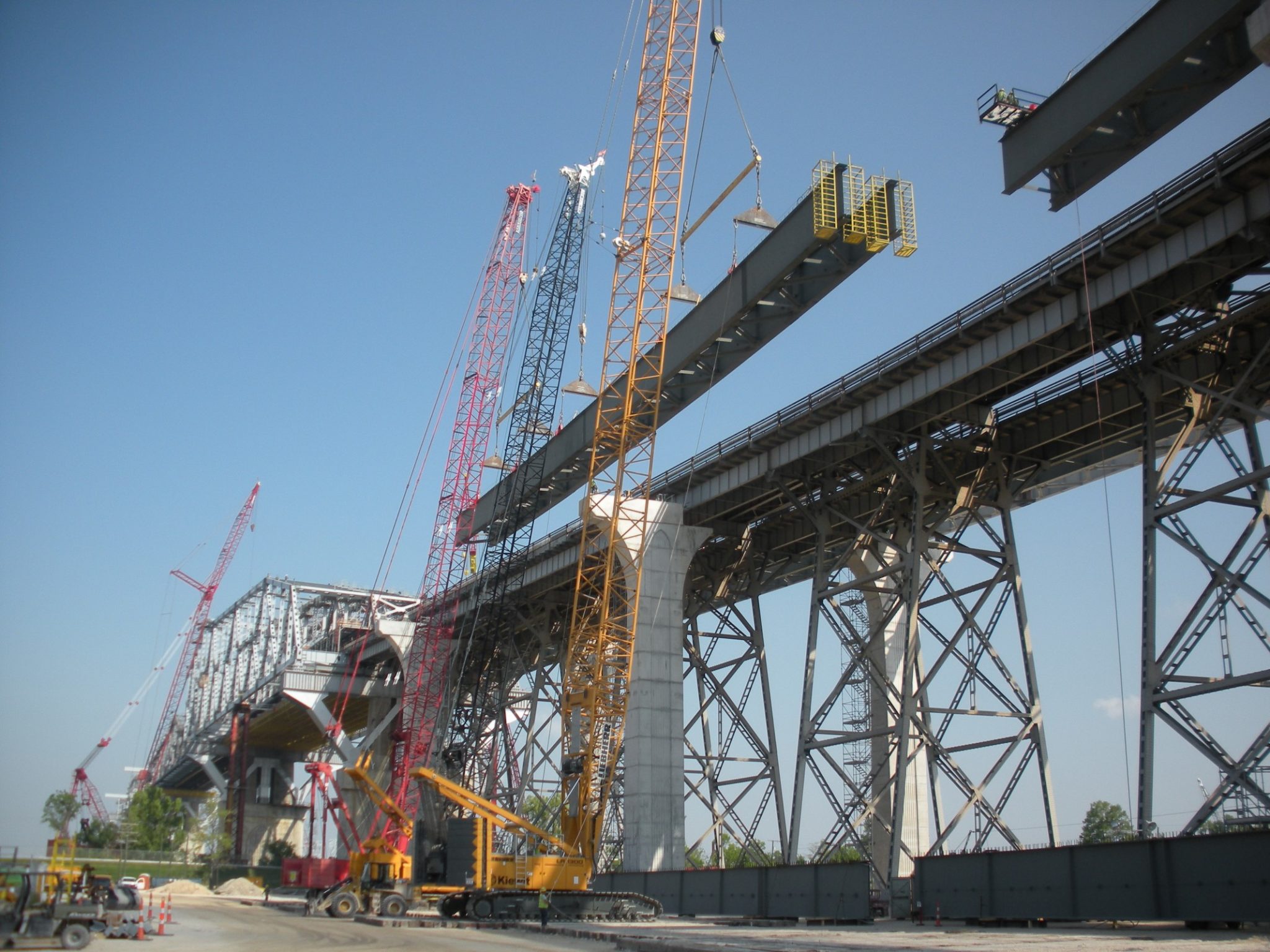 Huey P. Long Bridge Main Span Superstructure - Traylor Bros., Inc.